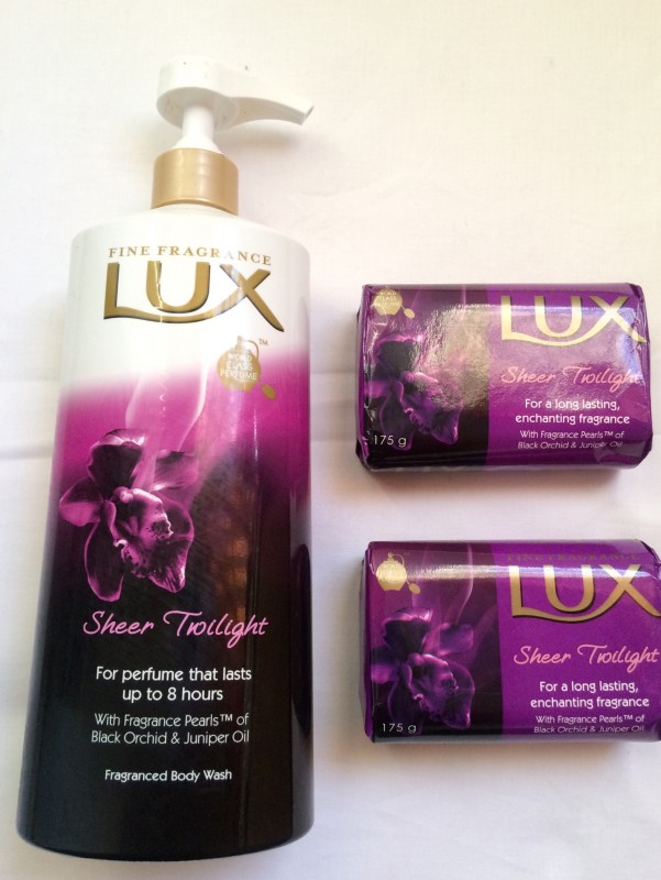 Lux Sheer Twilight Bath Soap Review Beauty Bulletin Bath Soaps