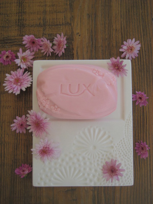 Lux™ Soft Touch Beauty Bar Review Beauty Bulletin Bath Soaps