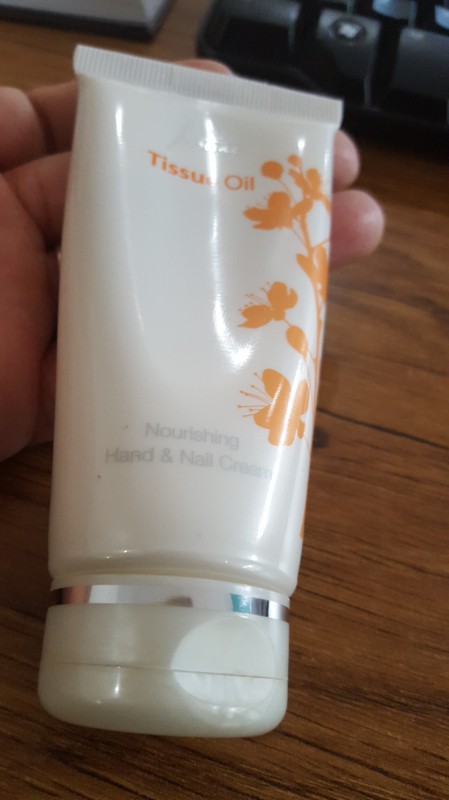- Justine Tissue Oil Nourishing Hand & Nail Cream Review - Beauty ...
