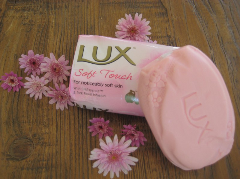 Lux™ Soft Touch Beauty Bar Review Beauty Bulletin Bath Soaps